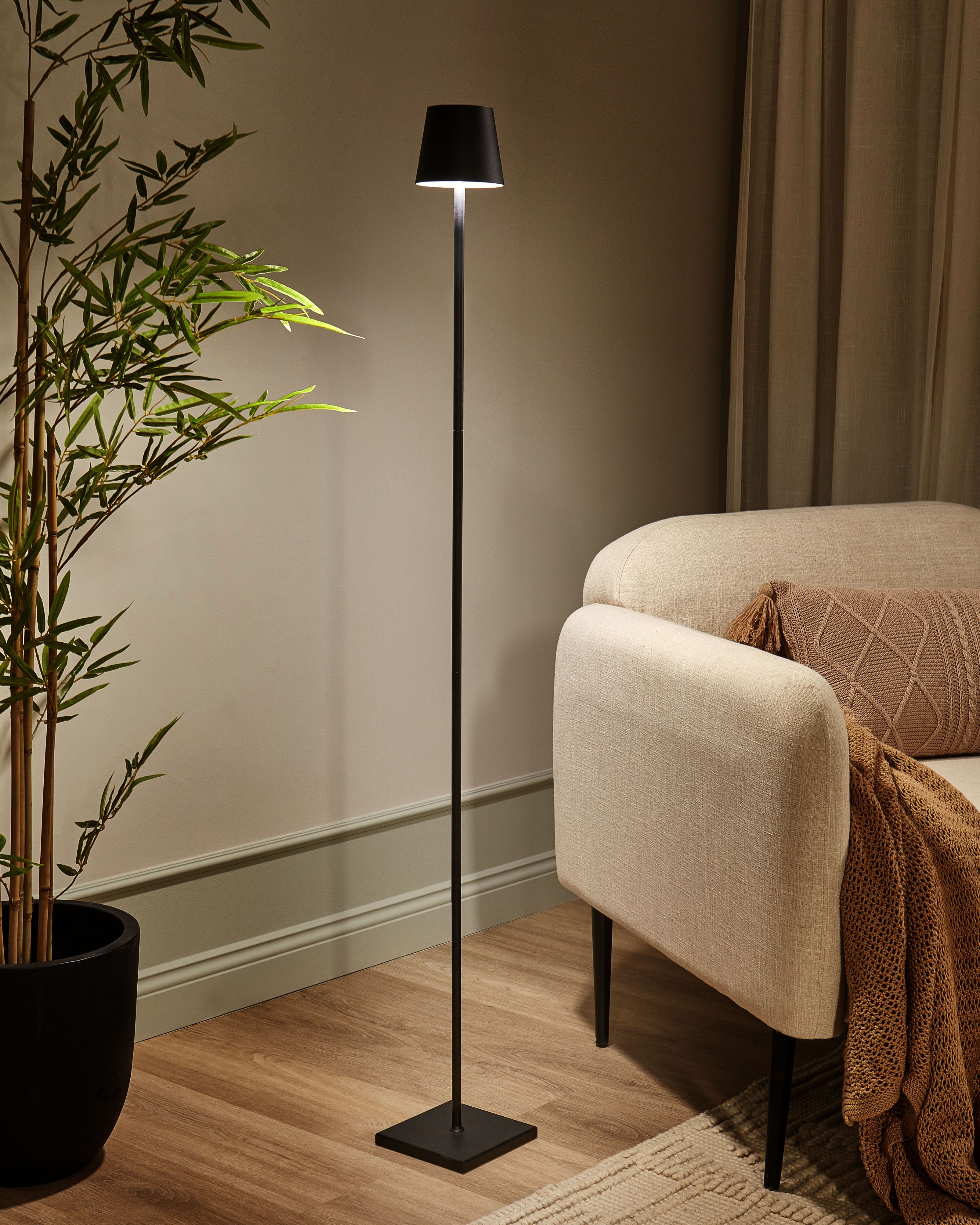 Kabellose Stehlampe Wohnzimmer