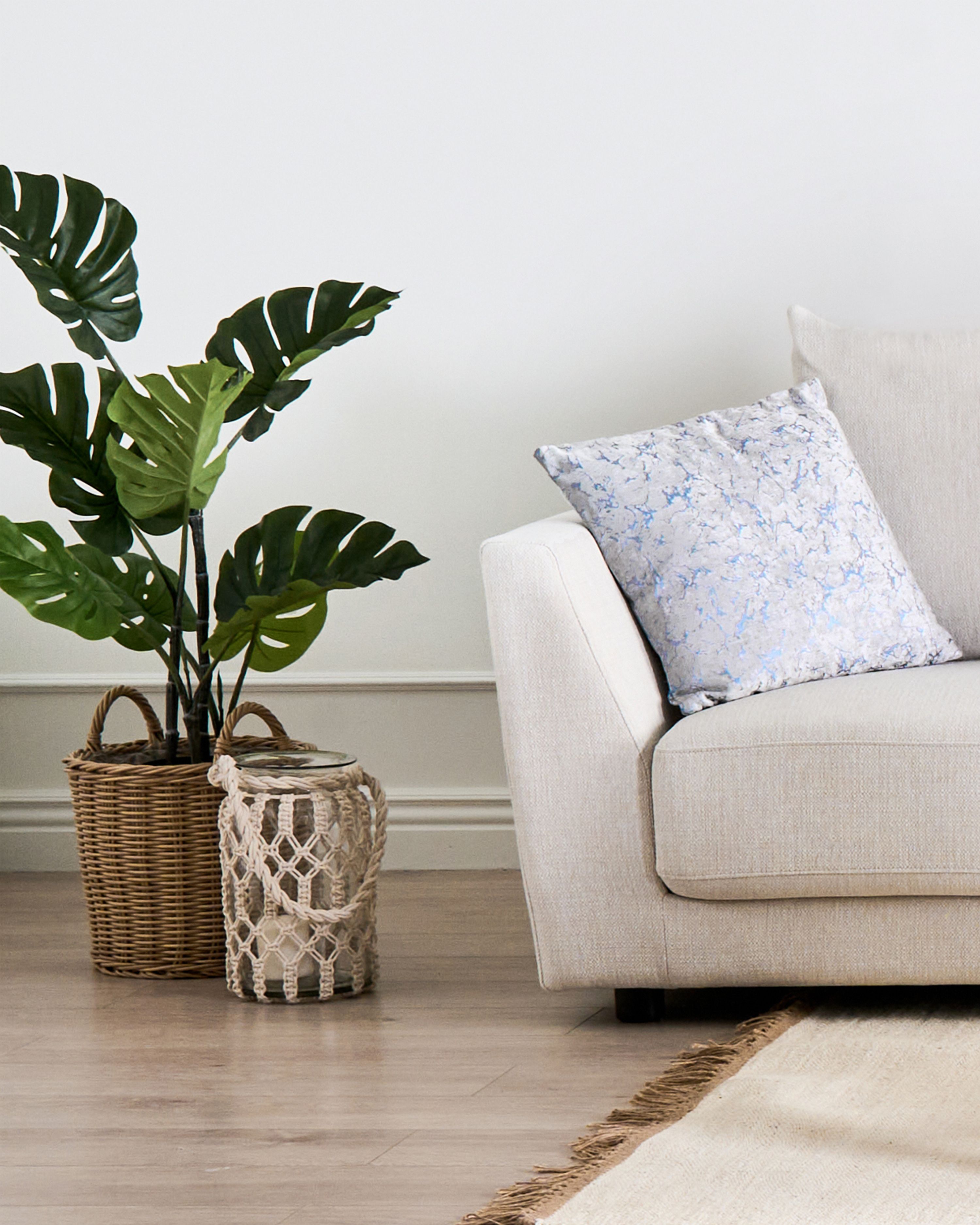 Set mit 3 Blumentöpfen PENDULA Polyrattan 33/37/45 cm Naturfarben | Beliani.ch