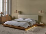 Bett mit LED Bouclé ZEN 180 x 200 cm LED Naturfarbene Esche | Beliani.ch