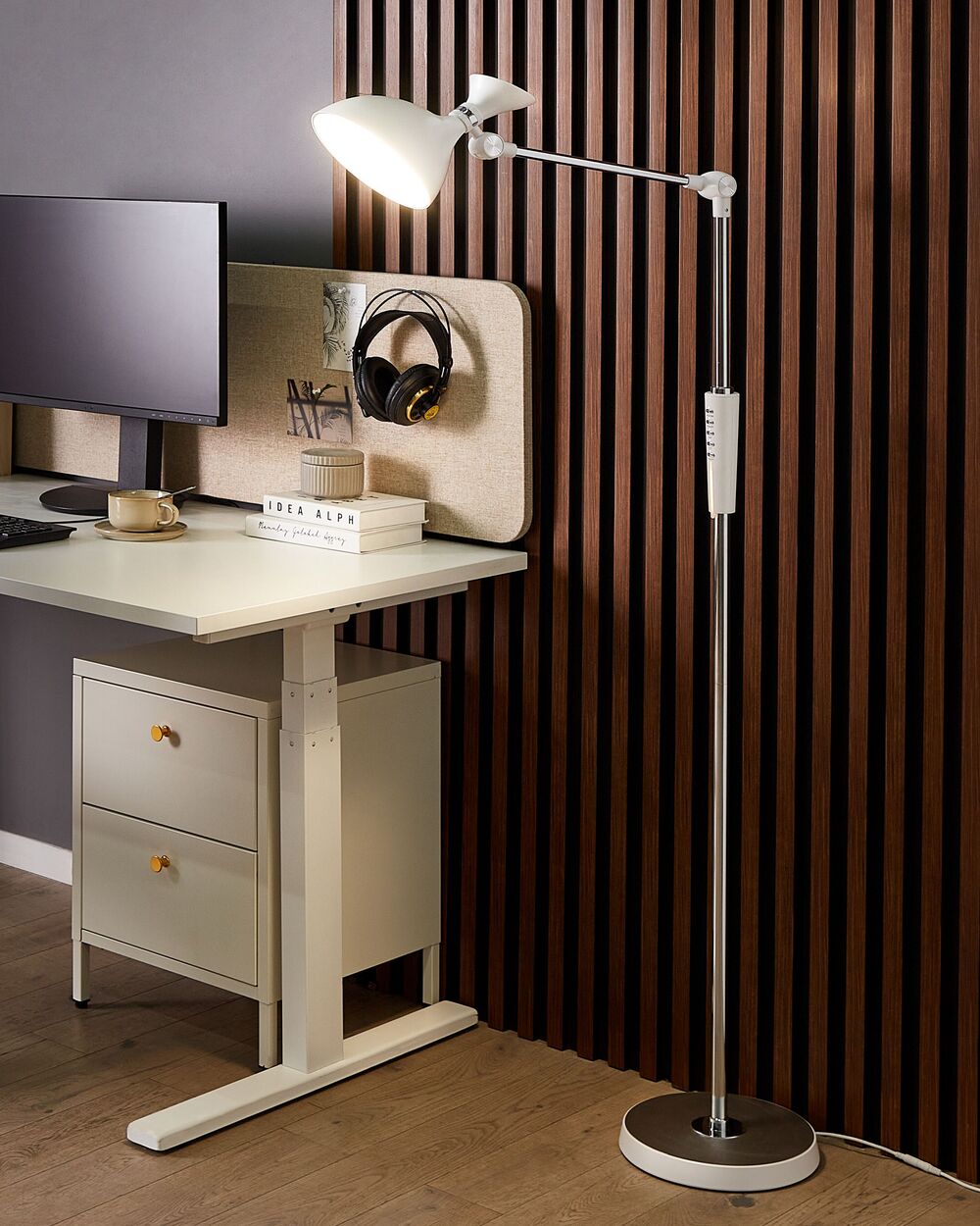 Sideboard mit Glastüren LERRYN Metall 90 cm Schwarz | Beliani.de